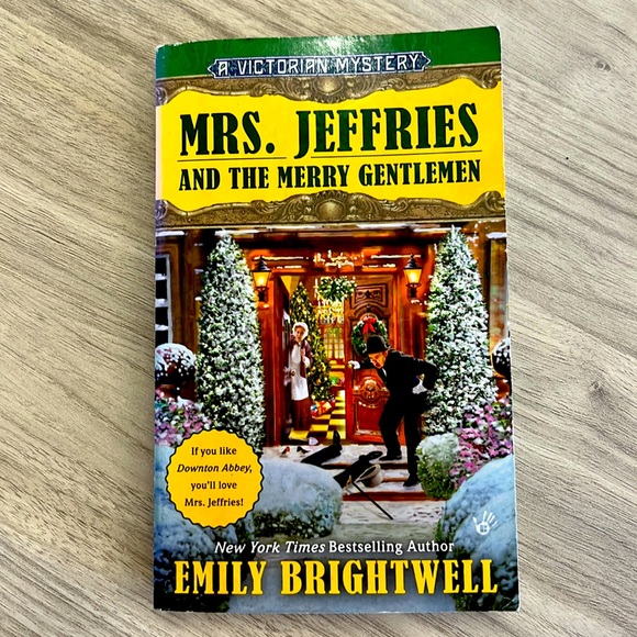 Paperback | Accents | Mrs Jeffries And The Merry Gentlemen By Emily ...